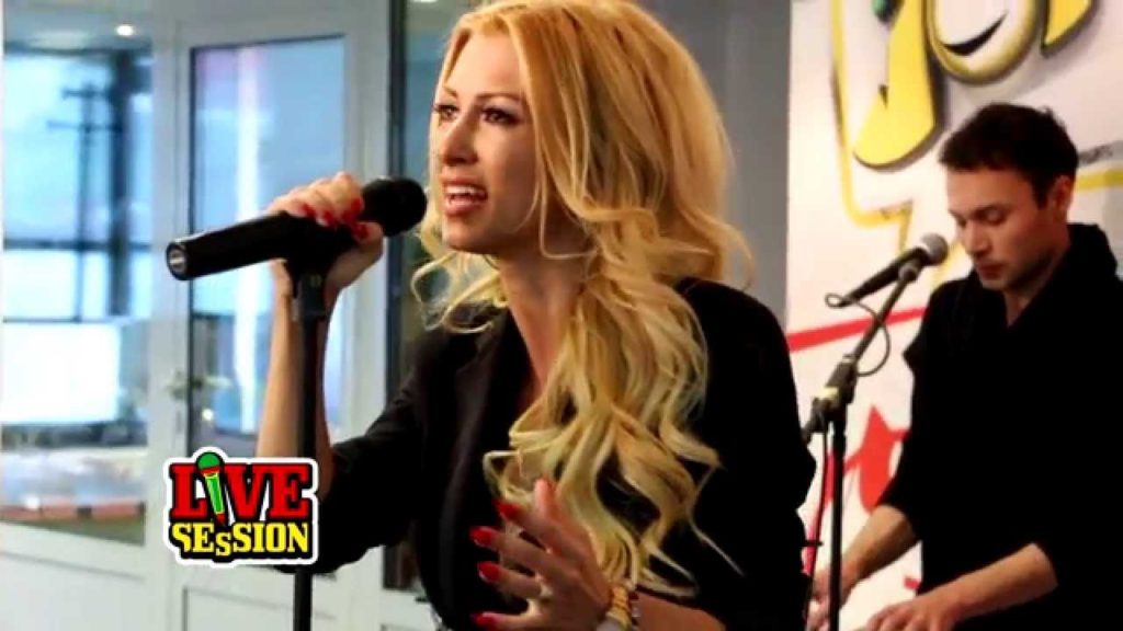 Andreea Balan LIVE Love me like u do (cover Ellie Goulding) – Andreea Bălan